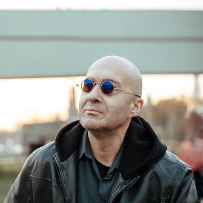 Телеканал RU.TV поддержал российских бойцов в госпиталях ДНР - Новости ...